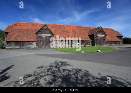 16th century Tithe Barn in the Cotswolds, England UK Stock Photo - Alamy