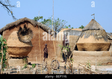 Traditional Tata Somba / Somba houses with thatched roofs and granaries ...