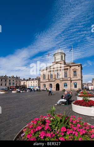 kelso town centre scottish borders scotland Stock Photo - Alamy