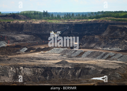 Oil sands mining at Muskeg River Mine in Albian Sands project near ...