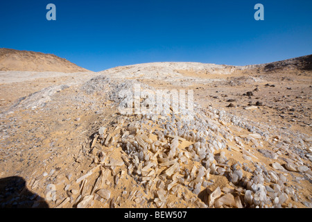 Crystal on Crystal Mountain, Libyan Desert, Egypt Stock Photo - Alamy