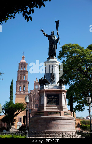 Father Miguel Hidalgo, statue, Dolores Hidalgo, Guanajuato, Mexico ...