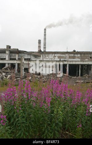 factory vorkuta the arctic russia Stock Photo - Alamy
