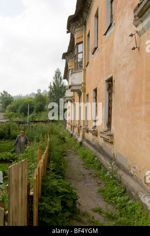 a rural apartment building in the urals russia russian Stock Photo - Alamy