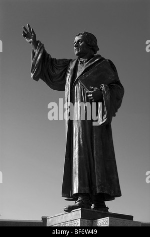 Sculpture in Baltimore Martin Luther by Hans Schuler 1936 – Lake ...