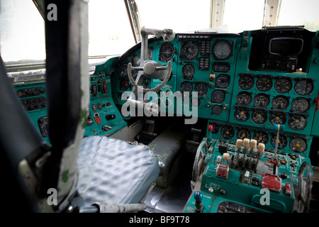 Interior view of the cockpit of an old Ilyushin Il-62 "Classic" long ...