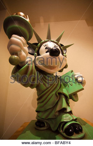 Mickey Mouse Liberty statue Stock Photo: 15107762 - Alamy