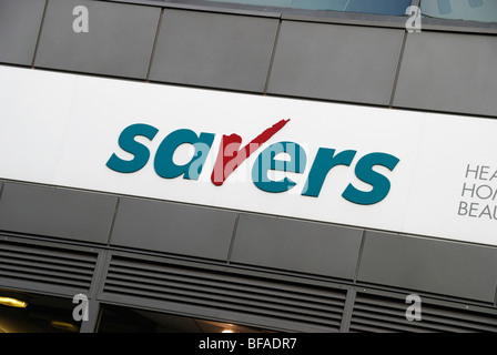 Savers Shop Sign Logo Stock Photo - Alamy