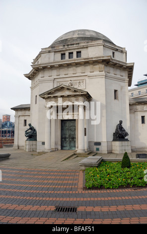 hall of memory Birmingham war memorial centenary square UK Stock Photo - Alamy