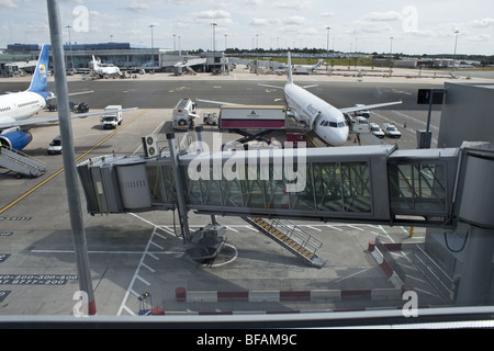 Airport boarding ramp Stock Photo: 26665767 - Alamy