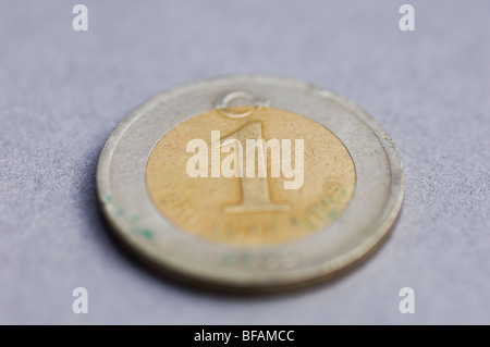Turkish lira coins, One Lira Stock Photo - Alamy