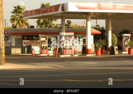 76 gas station pump Stock Photo - Alamy