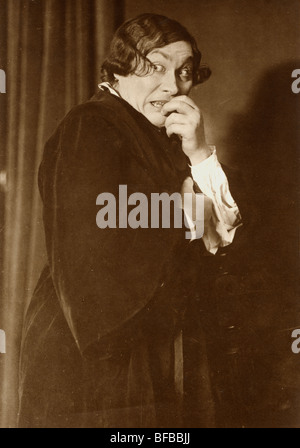 Scared man looking over his shoulder Stock Photo - Alamy