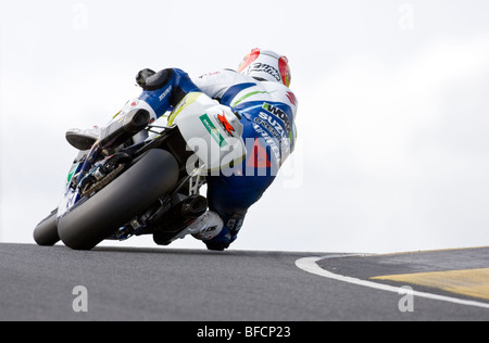 Michael Rutter - Team Worx Crescent Suzuki GSX-R1000 K9 - British ...