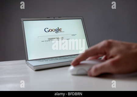Google Internet search engine logo Stock Photo - Alamy