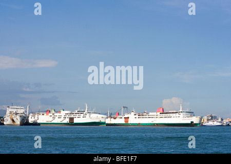 Boats along the Mactan Channel in Cebu Stock Photo - Alamy