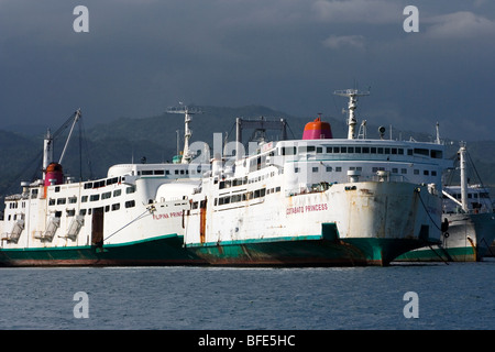 The Mactan Channel in Cebu City, the Philippines, at sunset Stock Photo ...