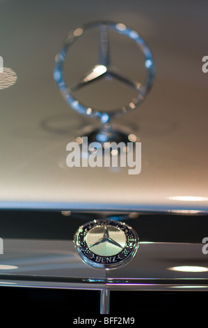 Mercedes Benz car bonnet, car mascot, hood ornament, bonnet ornament ...