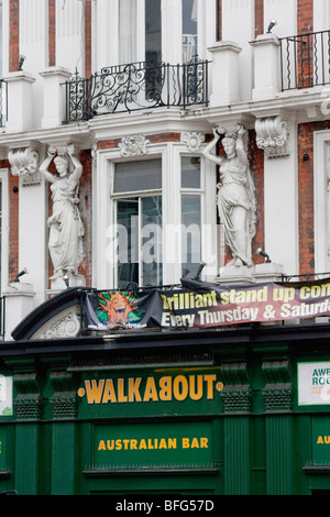 Walkabout Australian Bar in London England Stock Photo - Alamy