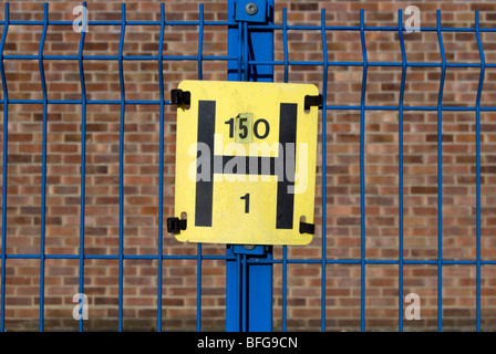 A British H for fire hydrant sign Stock Photo - Alamy