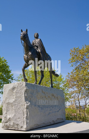 Statue of Queen Elizabeth II, horseback riding in Ottawa Stock Photo ...