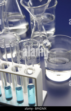 science laboratory equipment Stock Photo - Alamy
