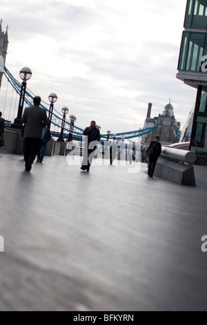 The Queens Walk at Southbank of River Thames London Stock Photo - Alamy