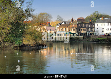The London Apprentice Pub at Isleworth West London Stock Photo - Alamy