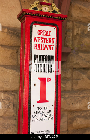 Platform Ticket machine at a GWR Railway station Stock Photo - Alamy