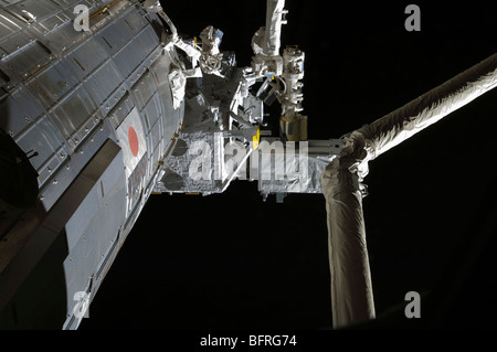 The Japanese Experiment Module Kibo laboratory and Exposed Facility ...