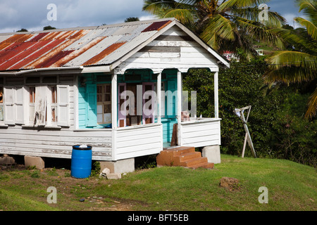 TRADITIONAL WOODEN CARIBBEAN HOUSE Stock Photo - Alamy