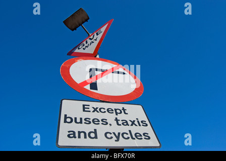 "No Right Turn except cyclists" roadsign in Cambridge England Uk Stock ...