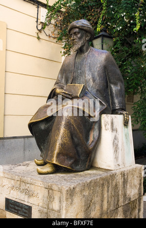 Plaza de Tiberiades, Cordoba, Spain. Statue of Maimonides. Moses ...