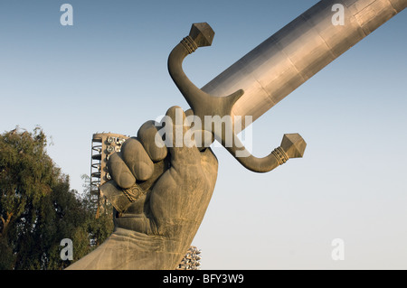Baghdad, Iraq - Hands of Victory Stock Photo - Alamy