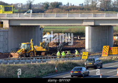 M40 motorway at Longbridge roundabout, Warwick, Warwickshire, UK Stock ...