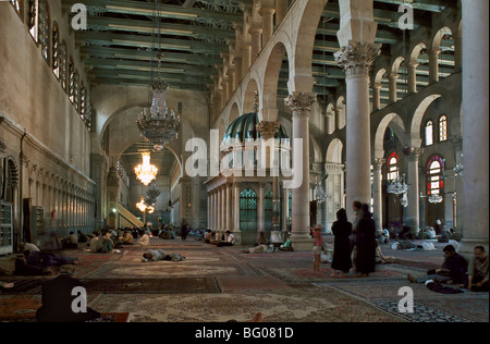 Interior of the Umayyad Mosque, Damascus, Syria Stock Photo - Alamy