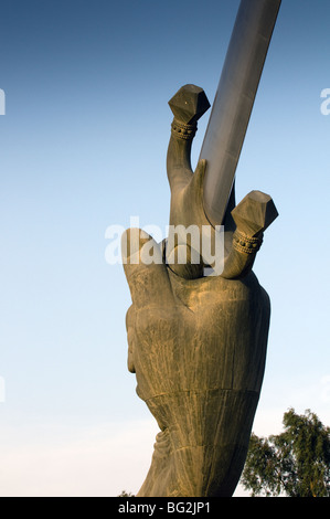 Hands of Victory or Swords of Qādisīyah Baghdad Iraq Stock Photo - Alamy