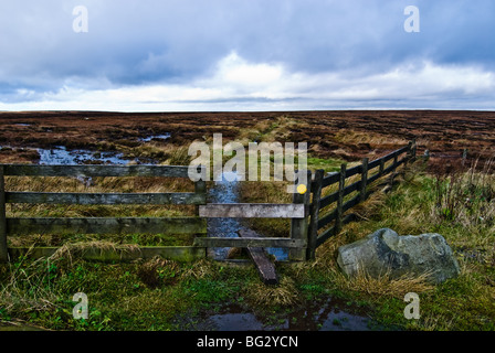Wooden field stile Stock Photo - Alamy