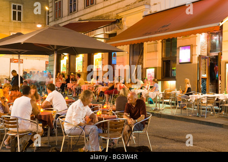 Wien, Bermudadreieck - Vienna, Bermuda Triangle Stock Photo - Alamy