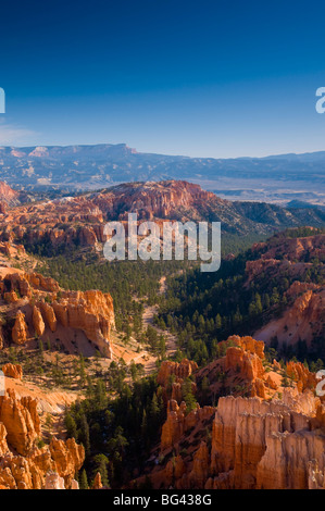Bryce Canyon from Inspiration Point at sunset, Bryce Canyon National ...