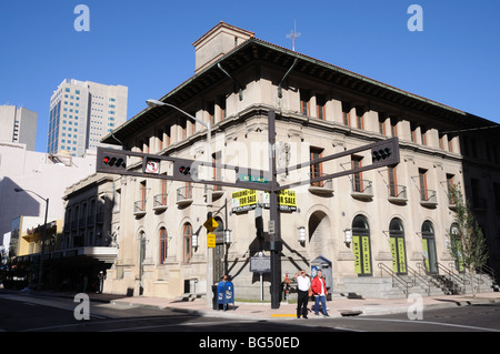 Street Scene in Downtown Miami, Florida Stock Photo - Alamy