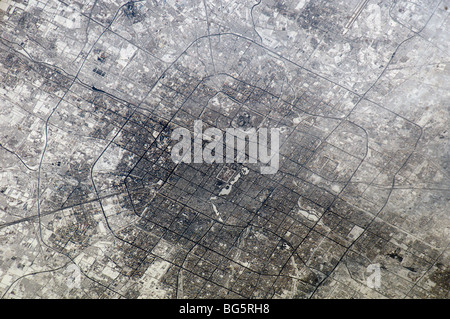 Satellite view of Beijing, China in 1999 and 2013. This before and ...
