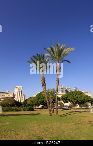 Israel, Hamedina Square in Tel Aviv Stock Photo - Alamy