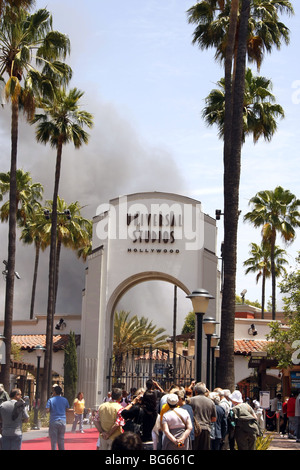 FRONT ENTERANCE & PUBLIC UNIVERSAL STUDIOS FIRE UNIVERSAL STUDIOS ...