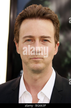 EDWARD NORTON THE INCREDIBLE HULK WORLD PREMIERE UNIVERSAL STUDIOS ...
