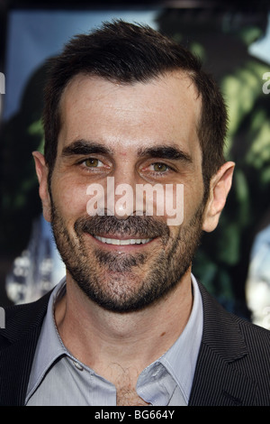 The Incredible Hulk Premiere Ty Burrell 6-8-2008 / Universal CityWalk ...