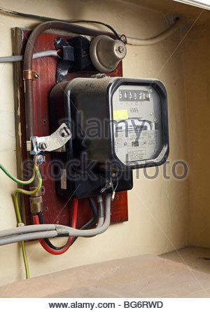 Domestic Electricity meter in a British house Stock Photo - Alamy