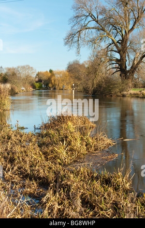 Grafton Lock and Weir on the River Thames near Radcot, Oxfordshire, Uk ...