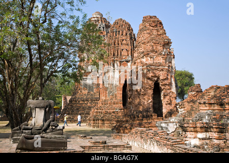 Thailand, Ayutthaya, ruins of Wat Mahathat Stock Photo - Alamy
