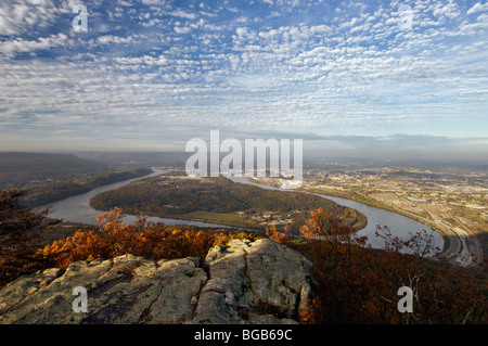 View of Moccasin Bend in the Tennesse River and the City of Chattanooga ...